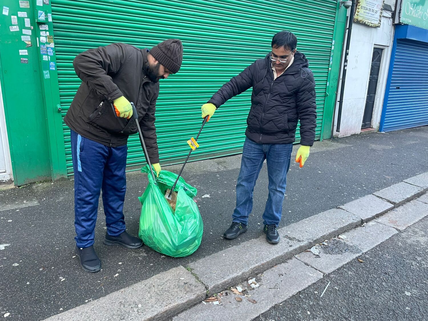 Southall Youth Start the New Year with Street Cleaning - MKA UK